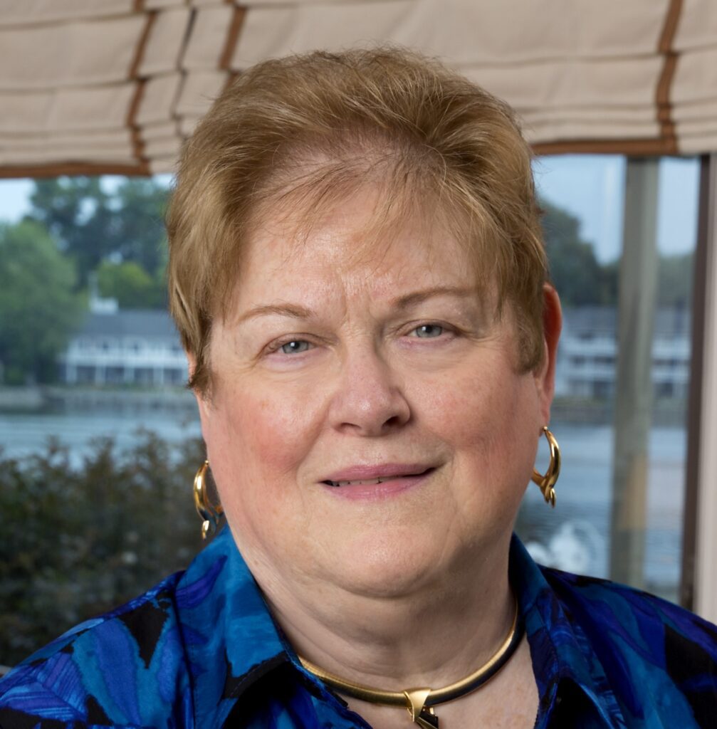 Lynne Sherwood Women's Leadership Award | Alma College